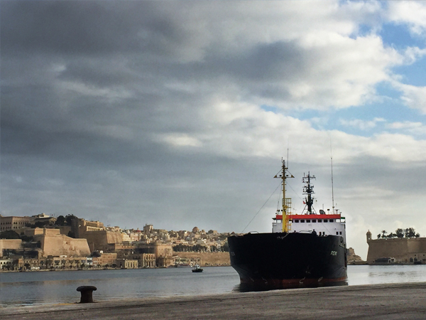 MV Reni - Discharge of Maize - MMS Shipping